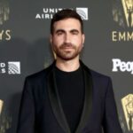 Brett Goldstein Wife, Partner, Children, Family, Podcast & Facts